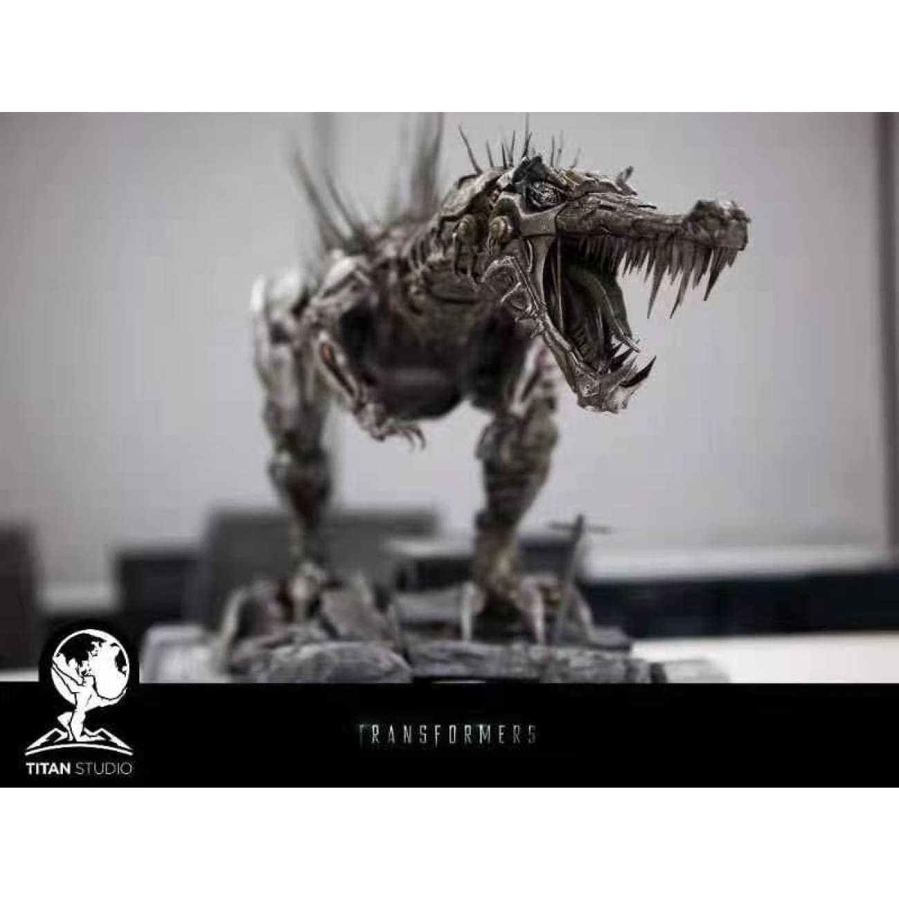 Titian Studio - Transformers Spinosaurus – Avolounge